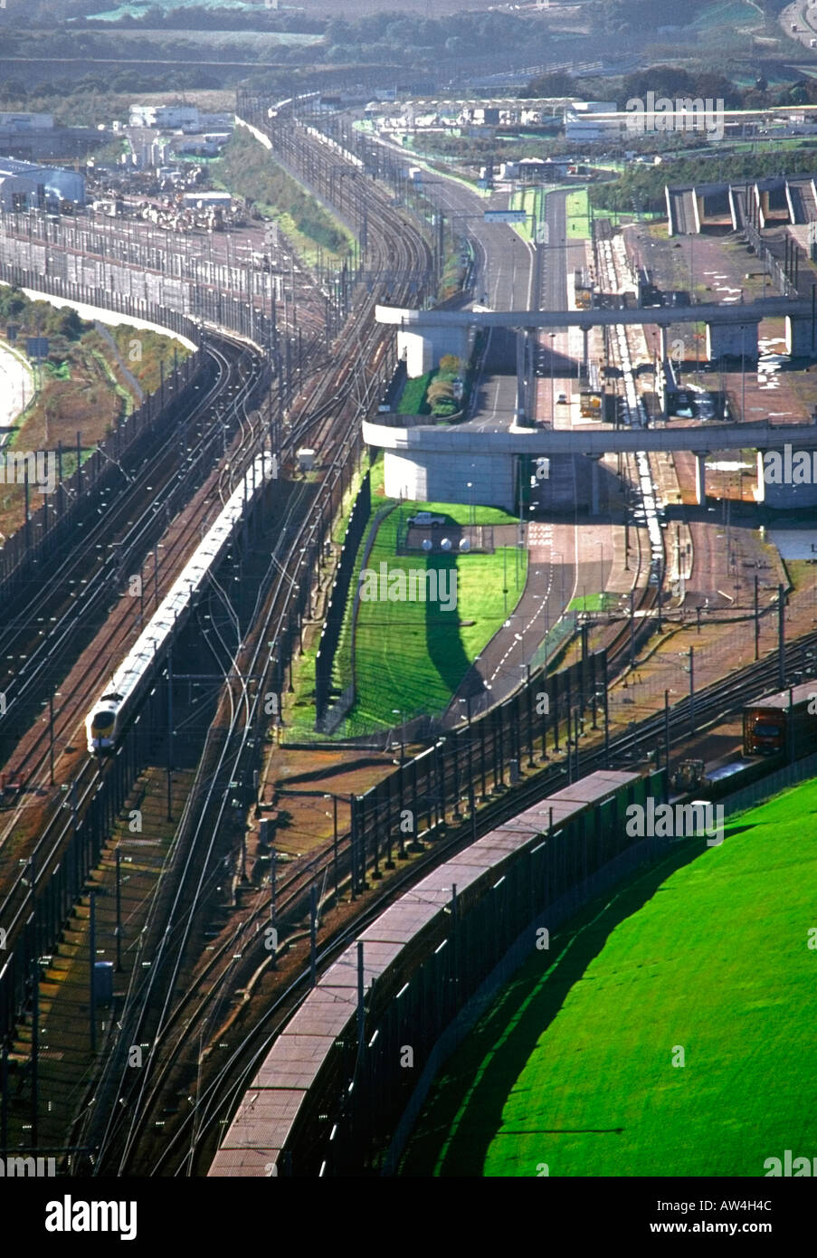 eurostar train leaving channel tunnel le shuttle eurotunnel train ...