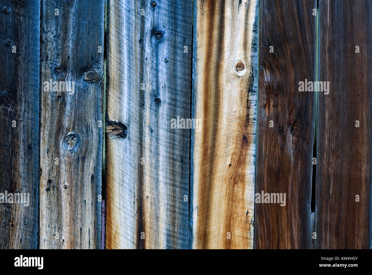 Knotty boards hi-res stock photography and images - Alamy