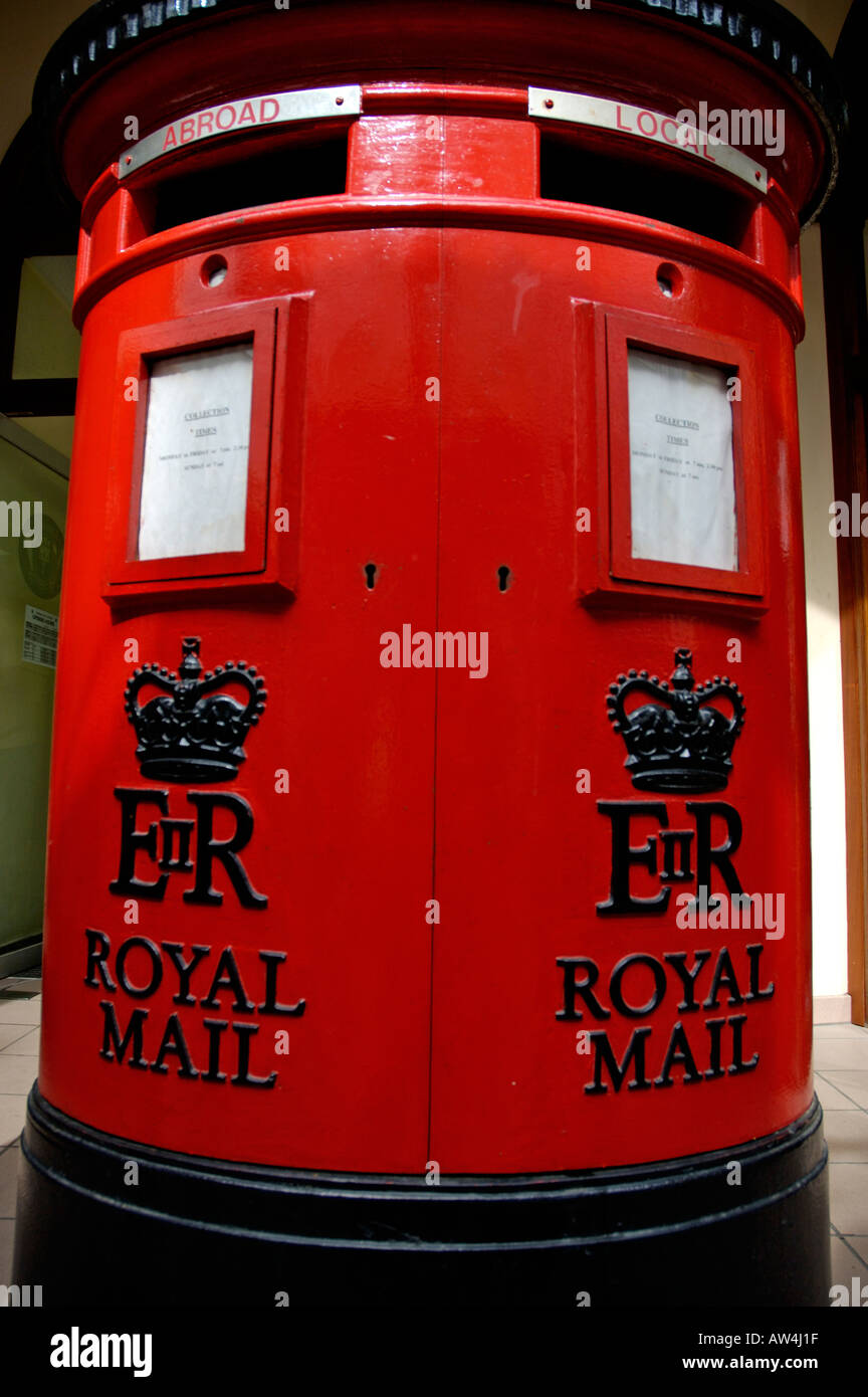 Royal mail black letter boxes hi-res stock photography and images - Alamy