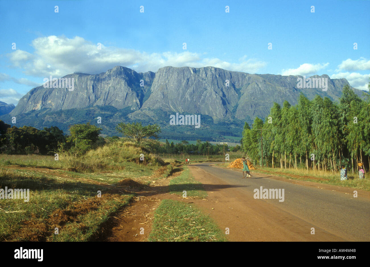 Mount mulanje malawi hi-res stock photography and images - Alamy