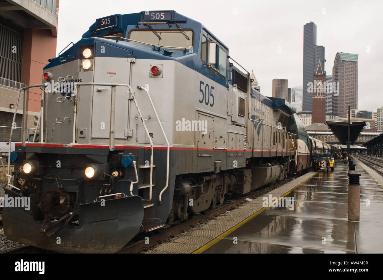 Amtrak passenger train at Seattle s King Street station Wa USA Stock ...