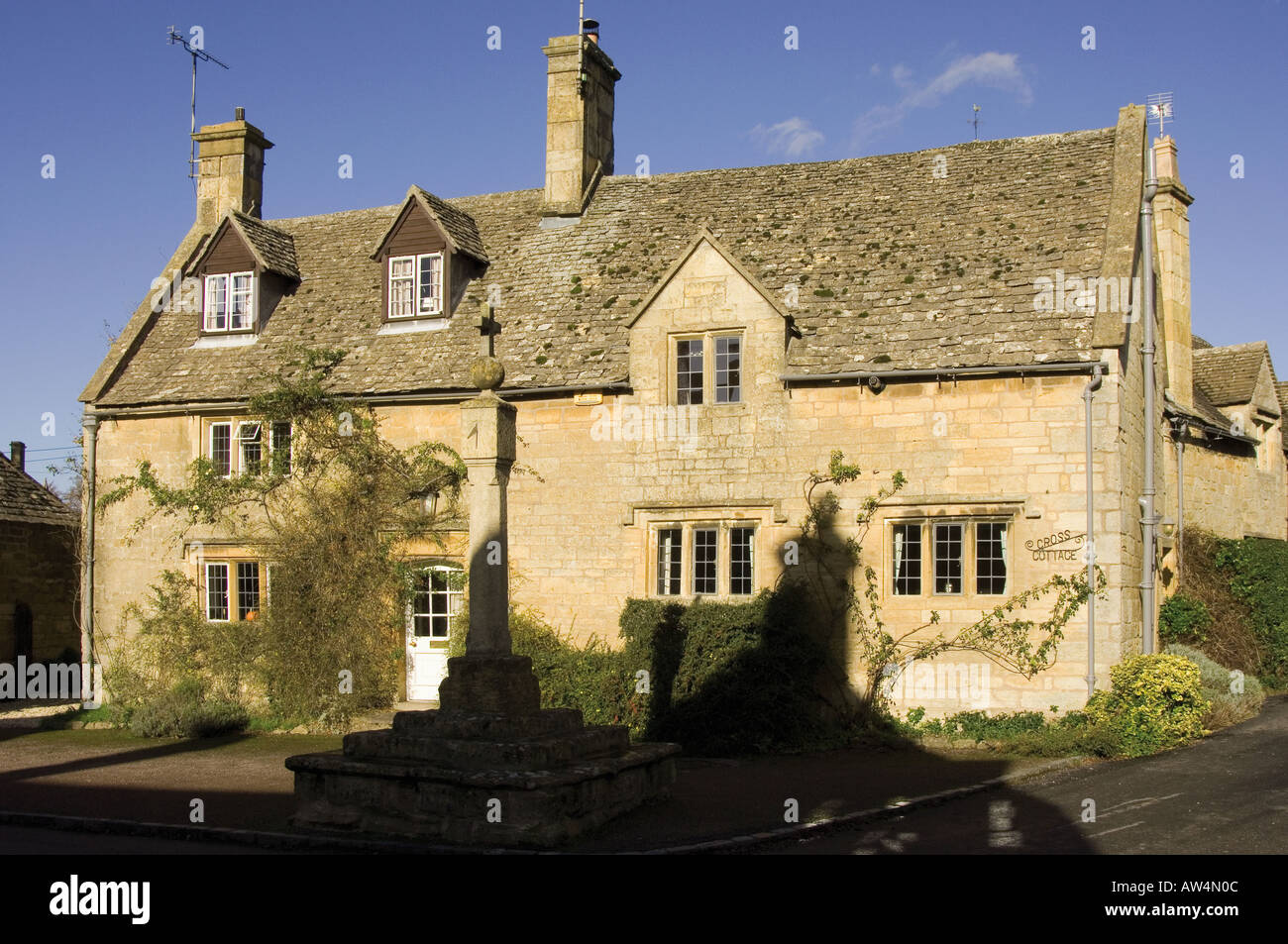 views from the cotswold way footpath as it passes through stanton ...