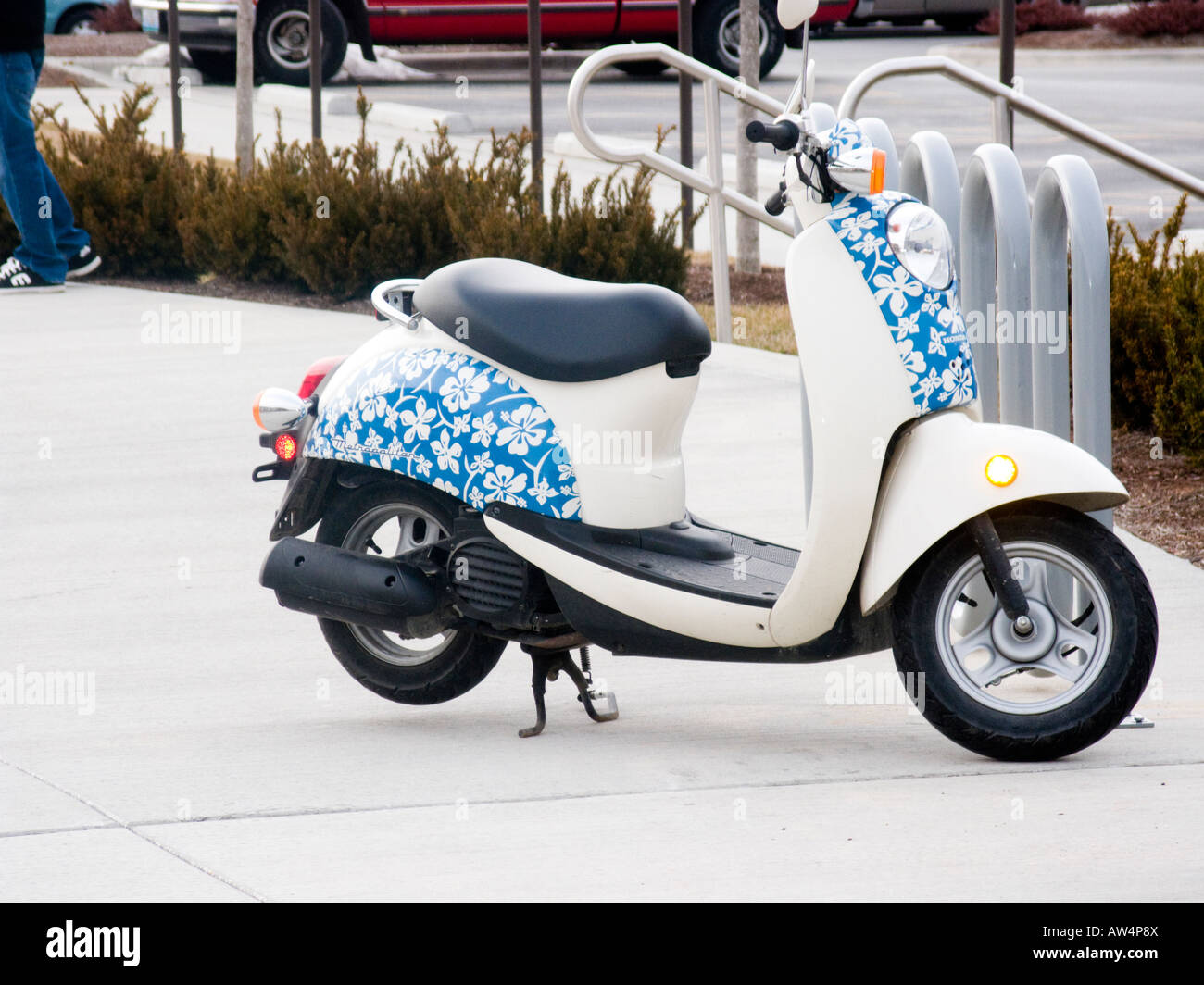 Motor scooters scooter hi-res stock photography and images - Alamy