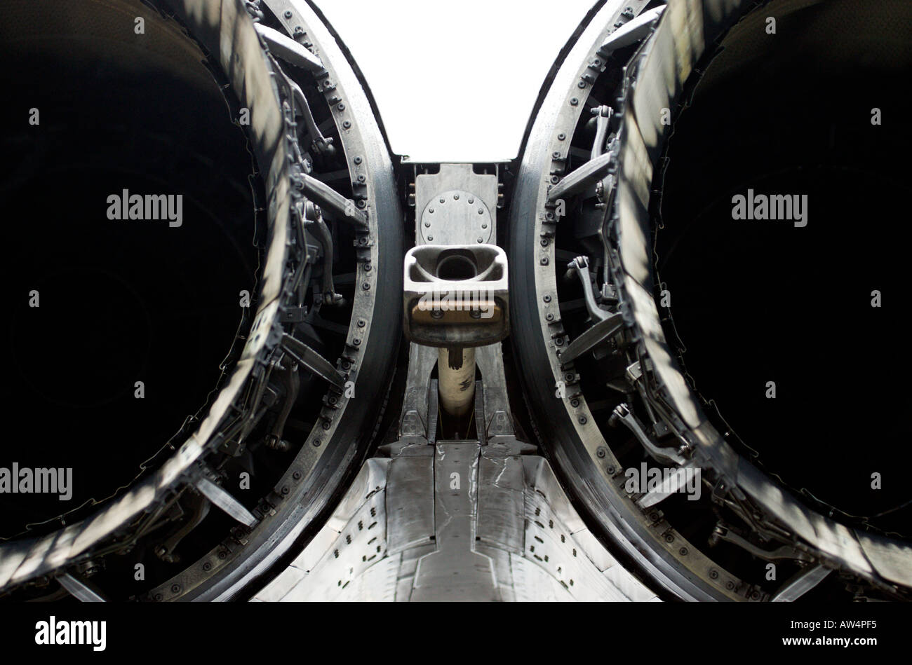Jet engine exhaust hi-res stock photography and images - Alamy