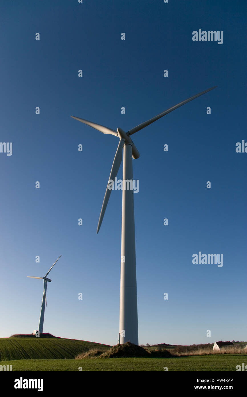 Wind powered vanes hi-res stock photography and images - Alamy