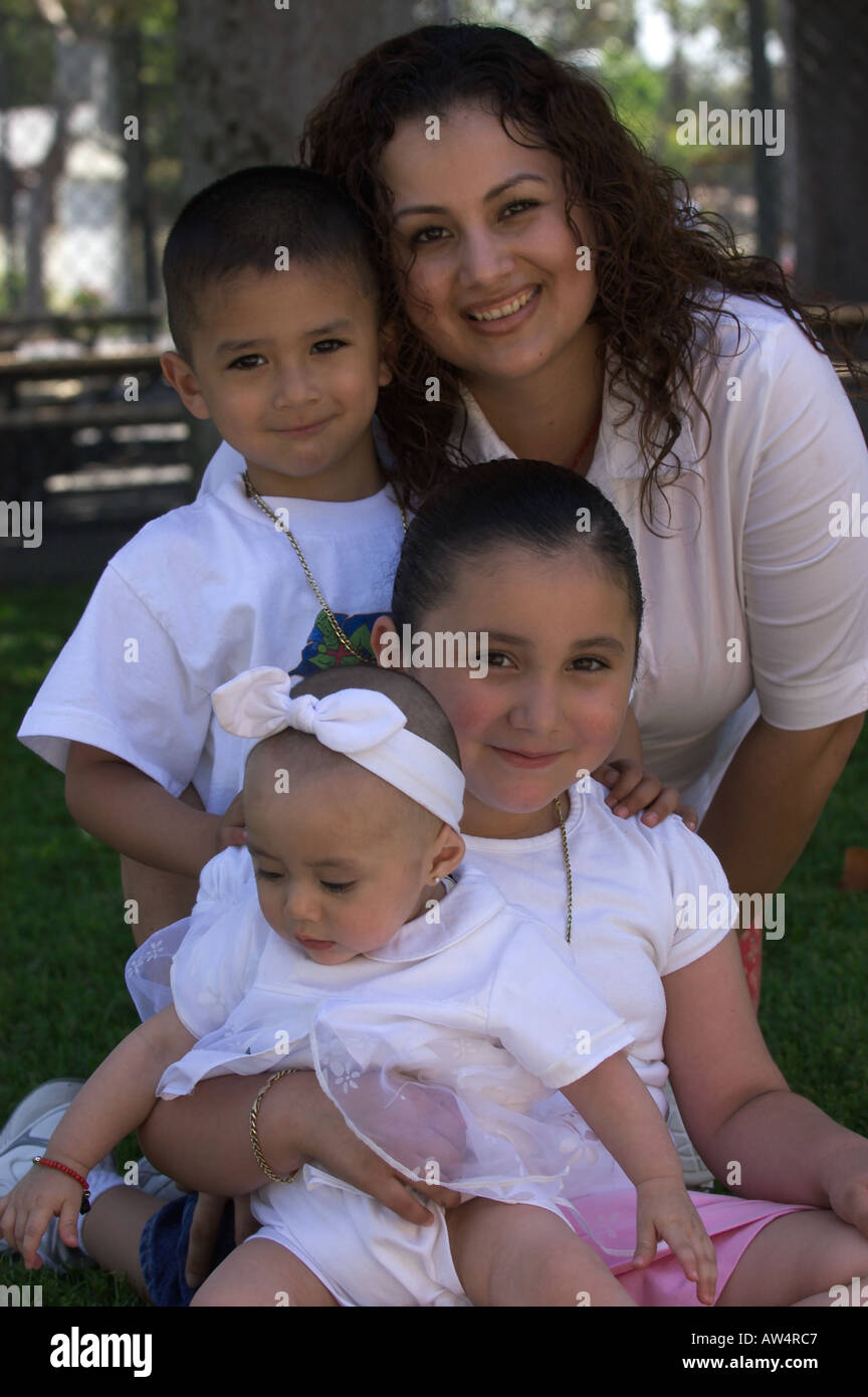Mexican people mother daughters girls hi-res stock photography and ...