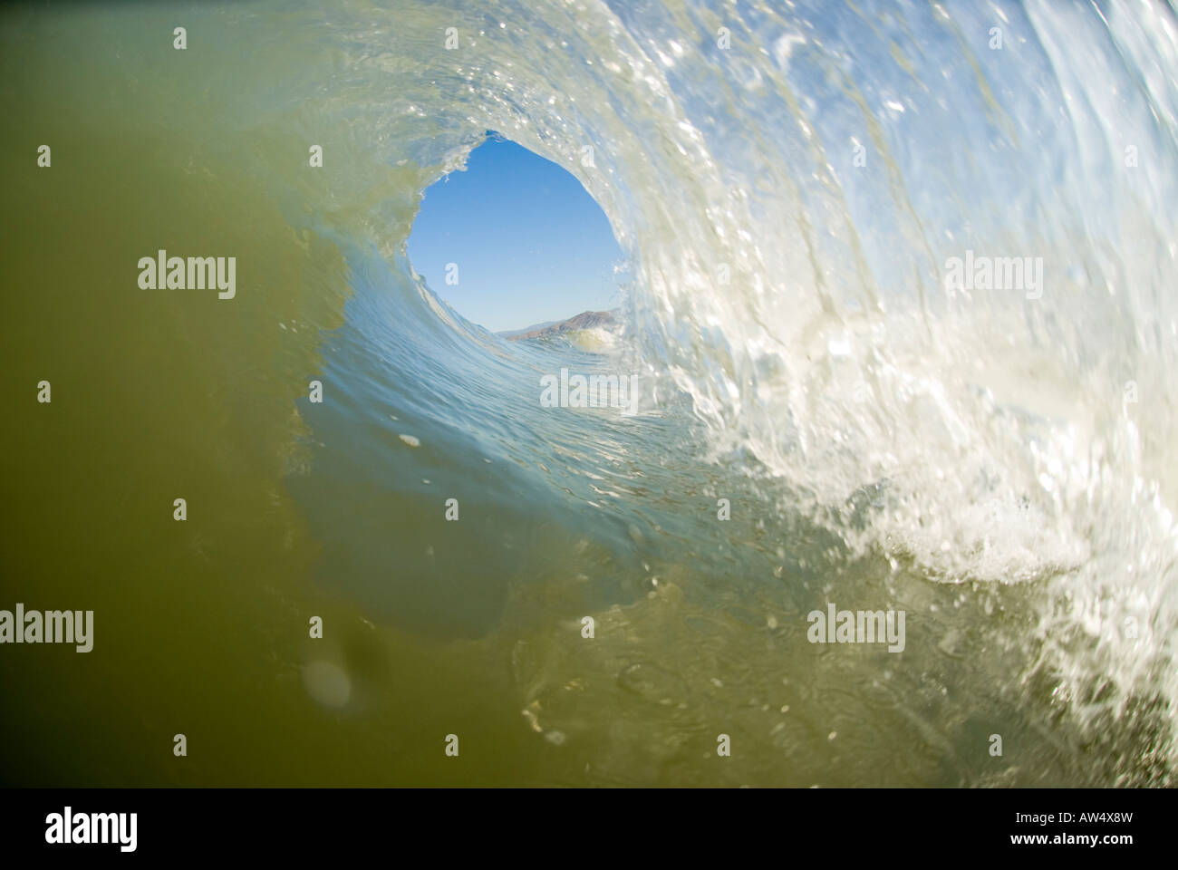 Waves breaking in the ocean Stock Photo - Alamy