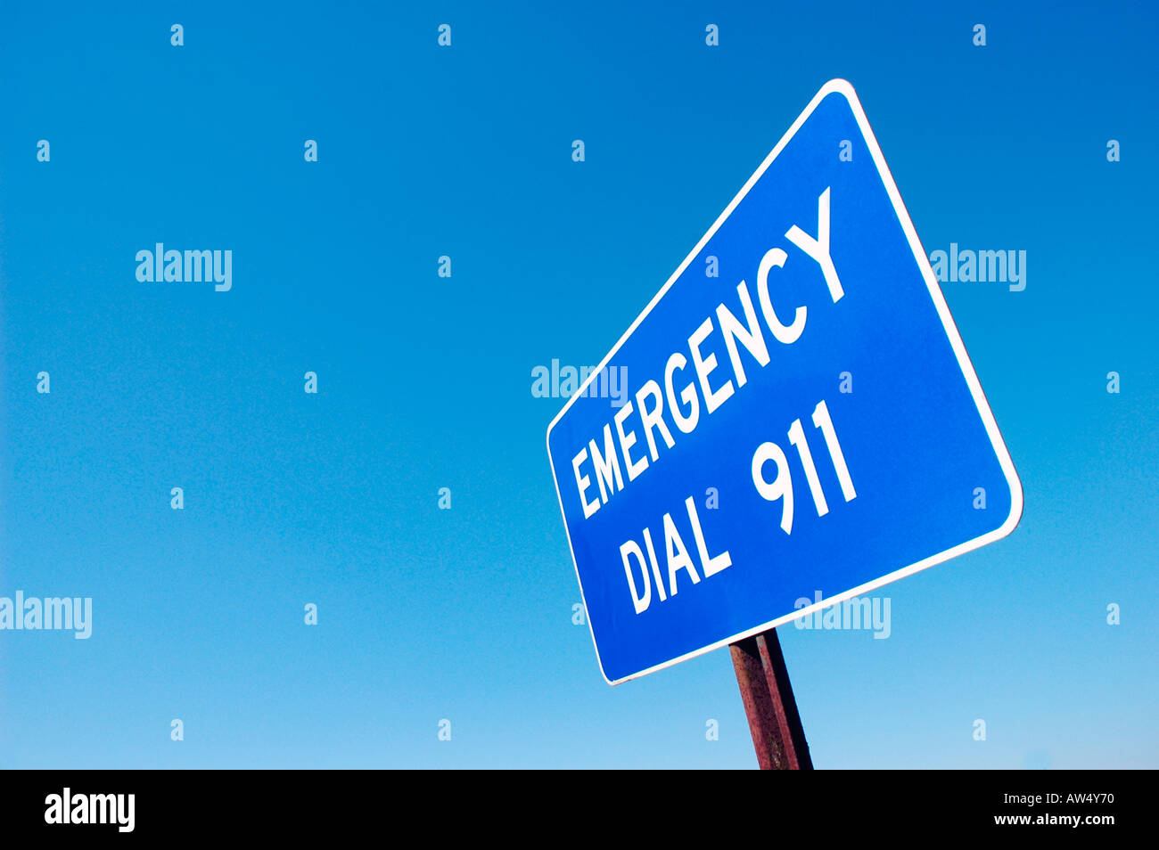 Emergency call 911 sign on highway freeway interstate of USA Stock ...