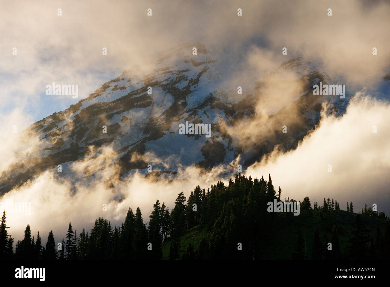 Clearing storm Mt Rainier National Park Stock Photo - Alamy