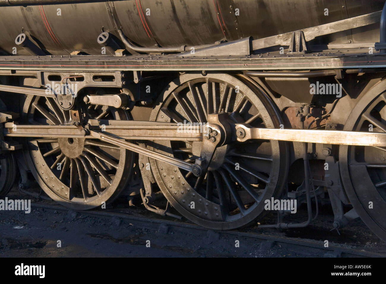 Wheels of an old steam locomotive hi-res stock photography and images ...