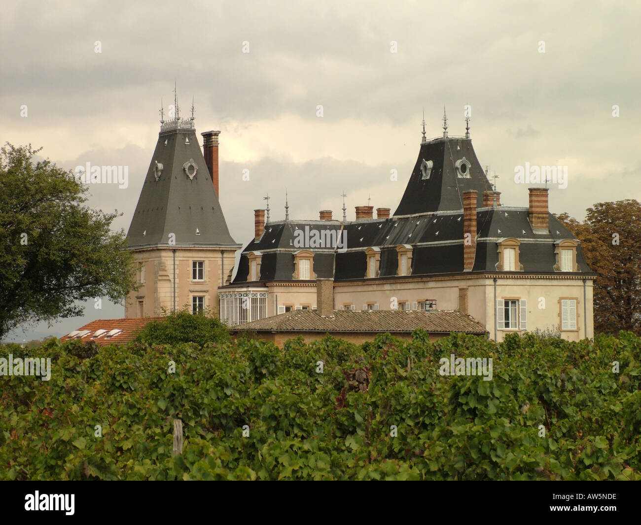 Chateau chatillon burgundy hi-res stock photography and images - Alamy