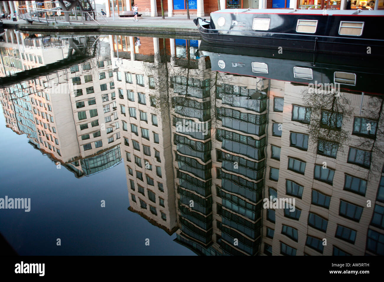 Modern apartments paddington basin hi-res stock photography and images ...