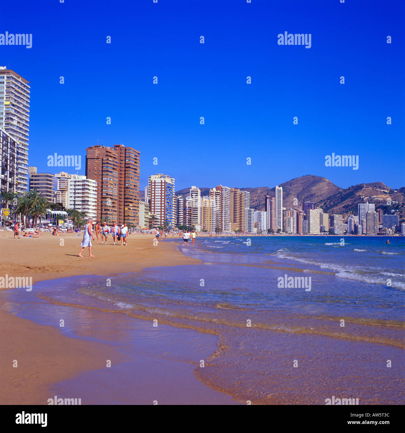Spain beach tourists benidorm hi-res stock photography and images - Alamy