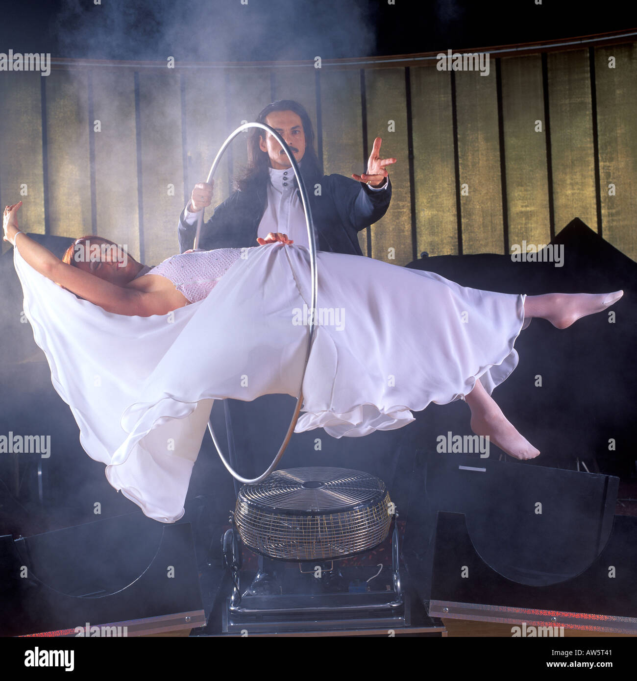 Magician assistant hi-res stock photography and images - Alamy