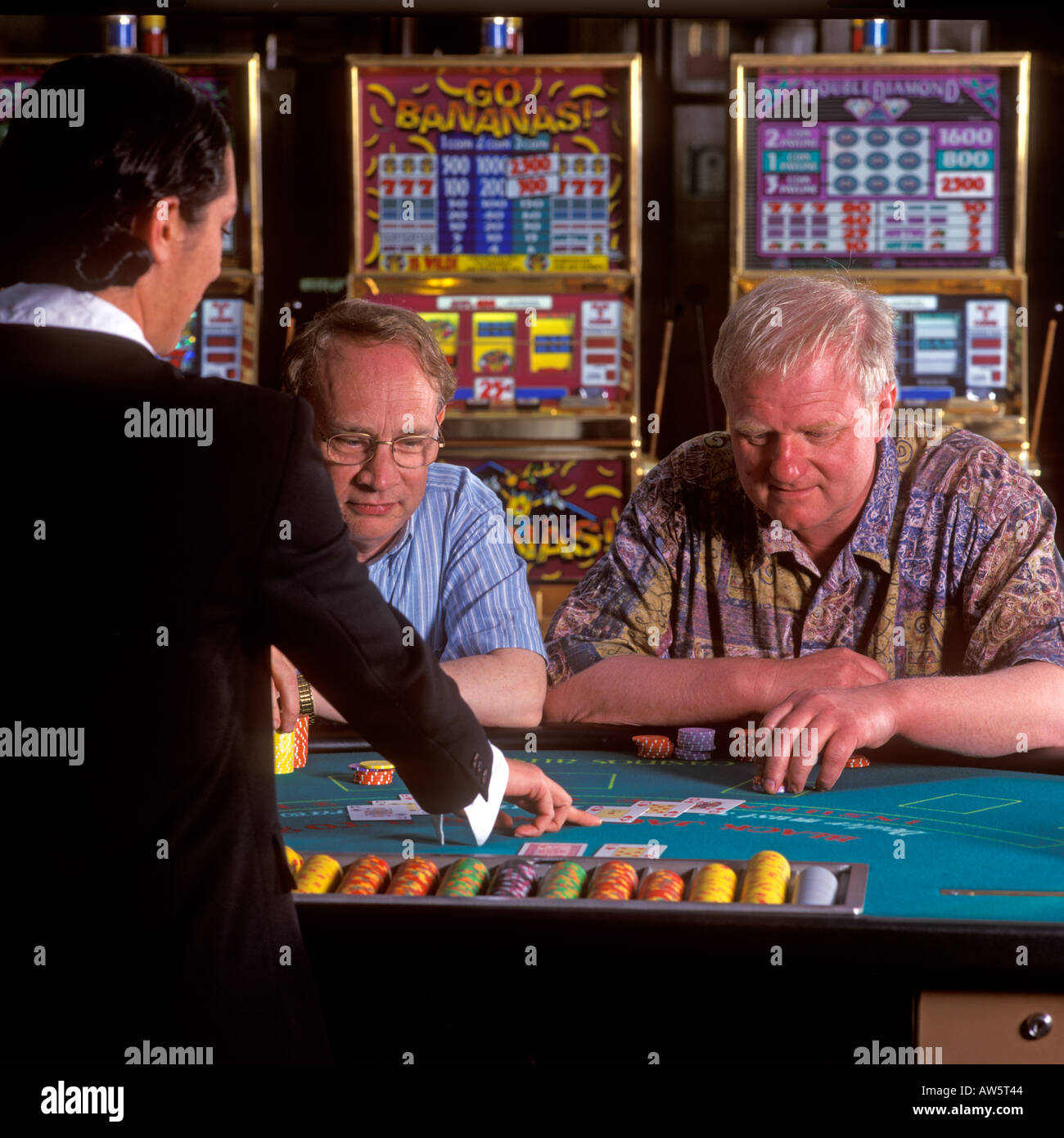 Two fruit machines hi-res stock photography and images - Alamy