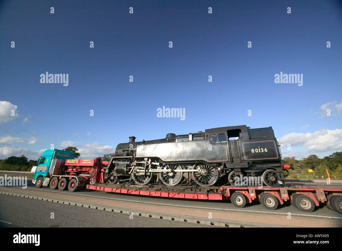 Low Loader High Resolution Stock Photography and Images - Alamy