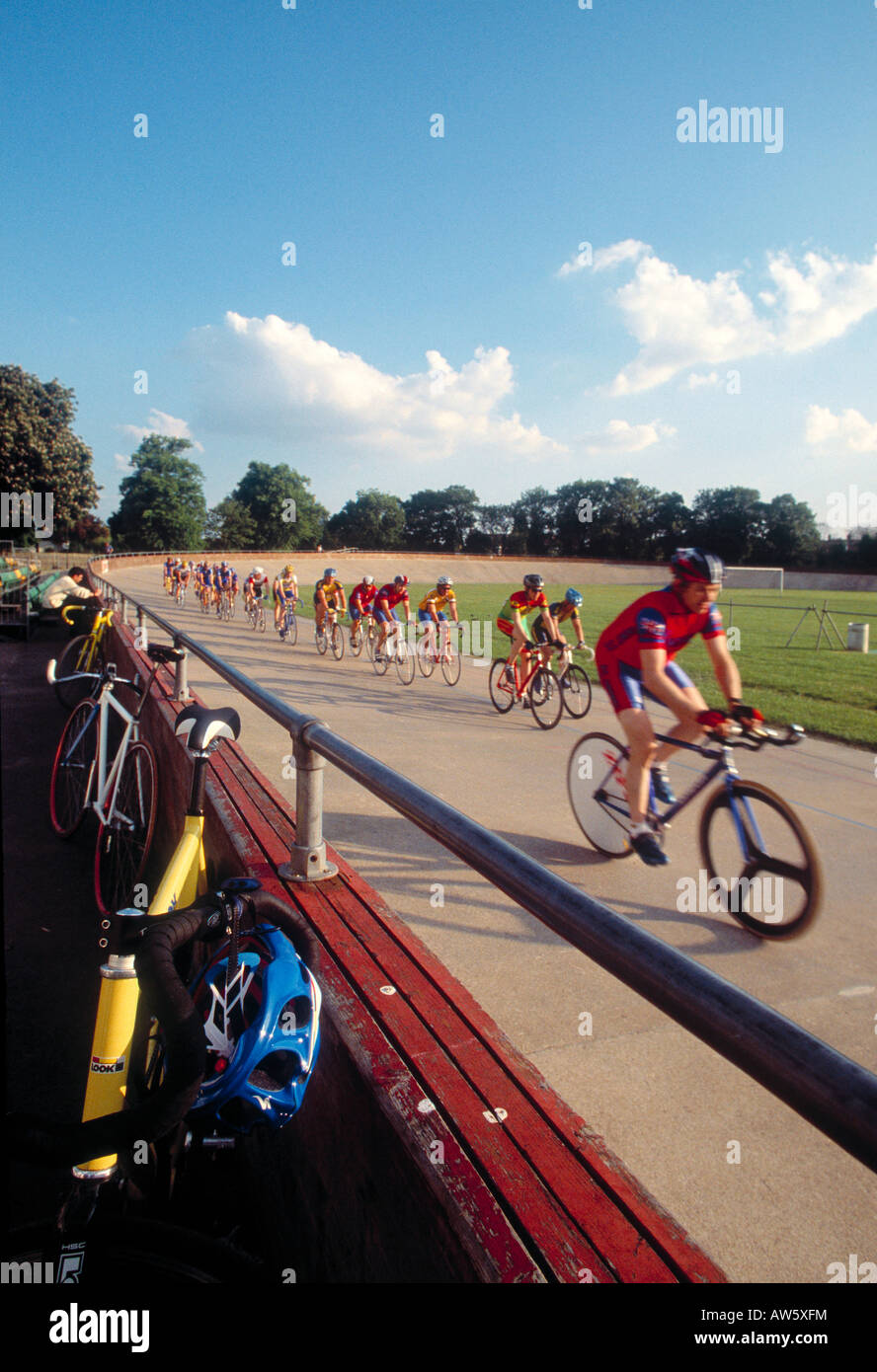 Cyclists on Herne Hill Velodrome, London Stock Photo - Alamy