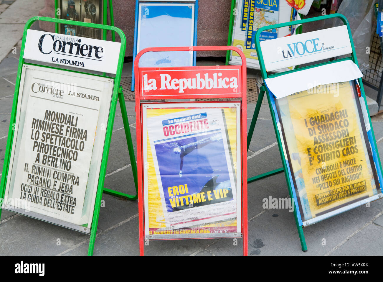 Newspaper advertising italy hi-res stock photography and images - Alamy