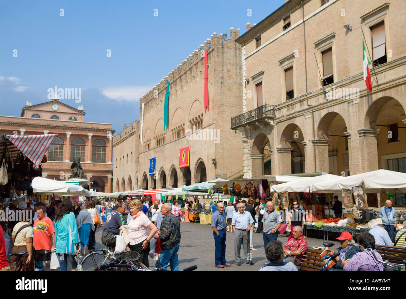 Piazza Cavour market Rimini Emilia Romagna Italy Stock Photo - Alamy