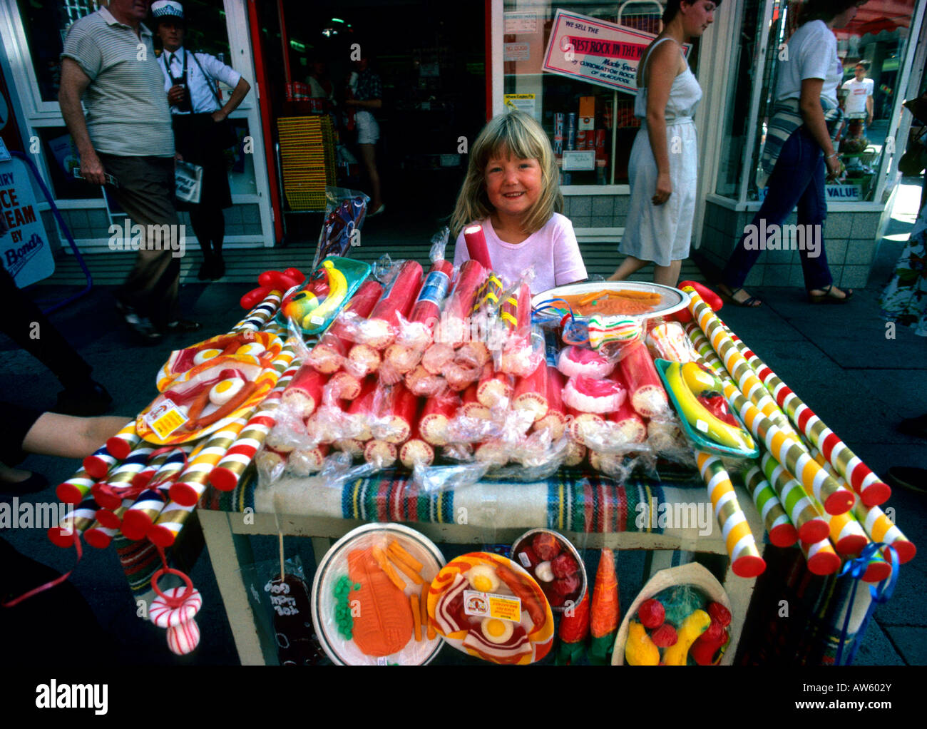 BLACKPOOL ROCK STALL,ON THE SEAFRONT BLACKPOOL, LANCASHIRE, ENGLAND,UK ...