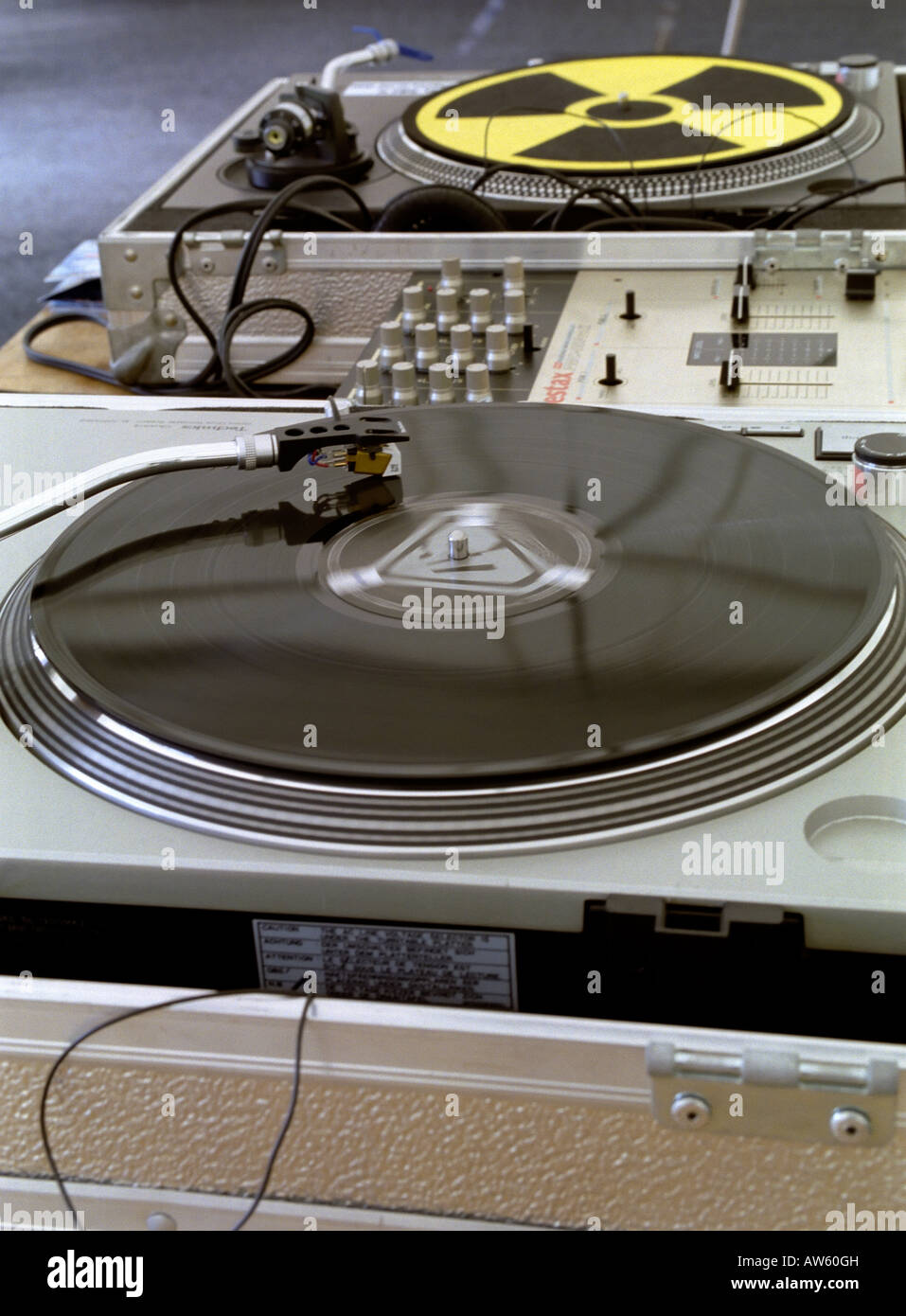 Deck woman hi hi-res stock photography and images - Alamy