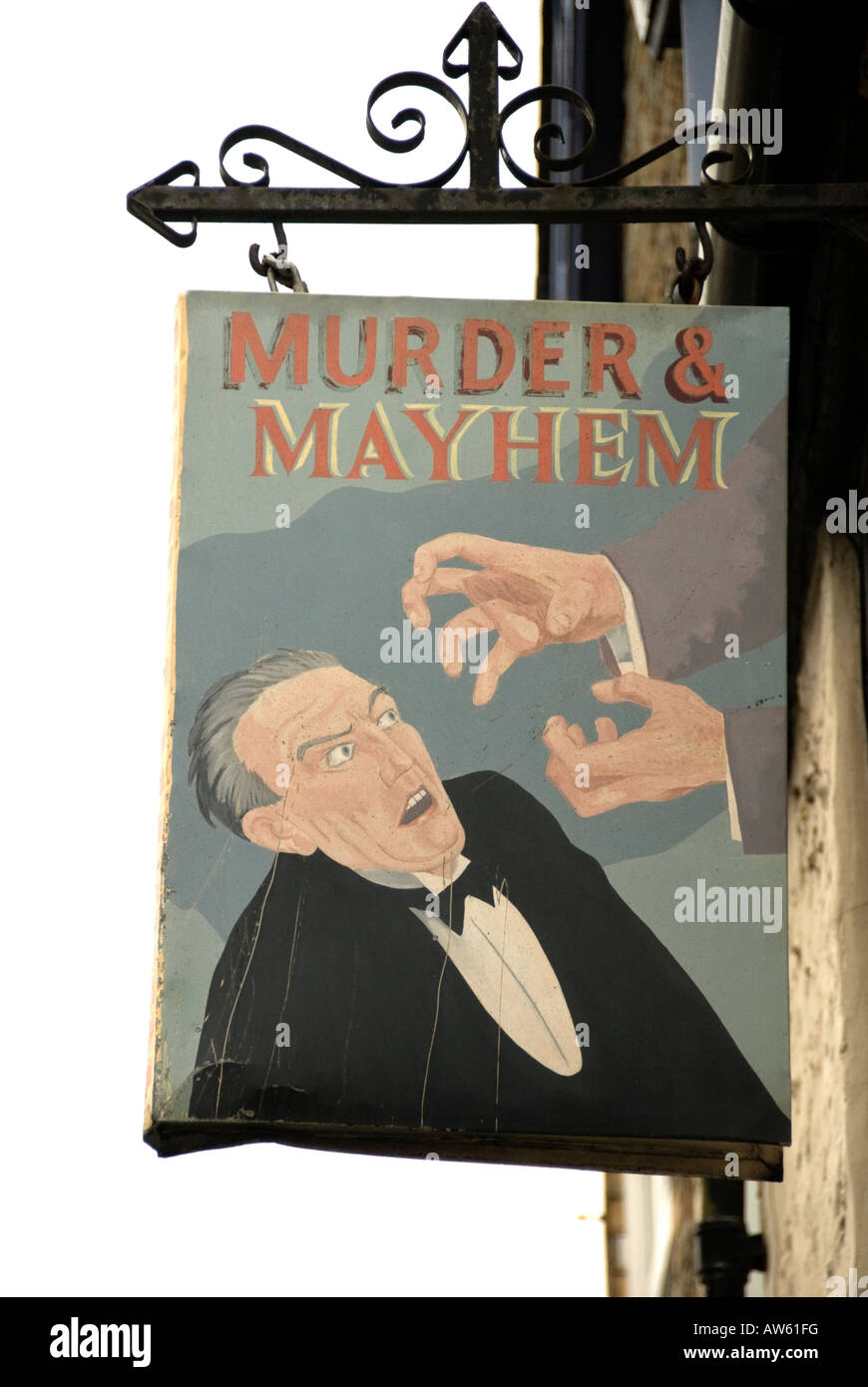murder and mayhem sign at the shop in hay on wye Stock Photo - Alamy