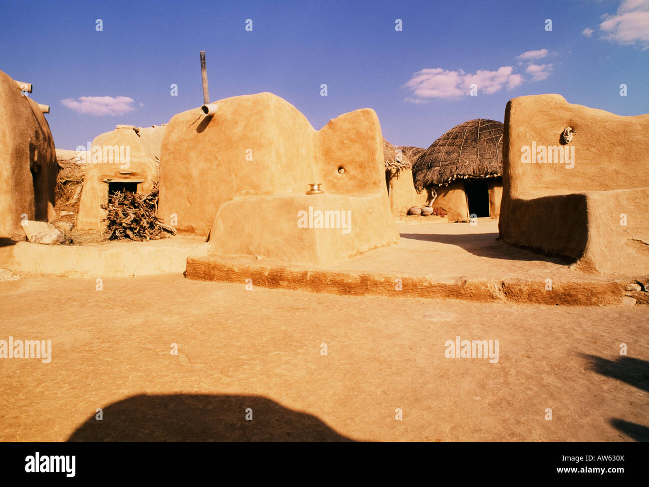 Traditional mud houses near Jaisalmer, India Stock Photo - Alamy