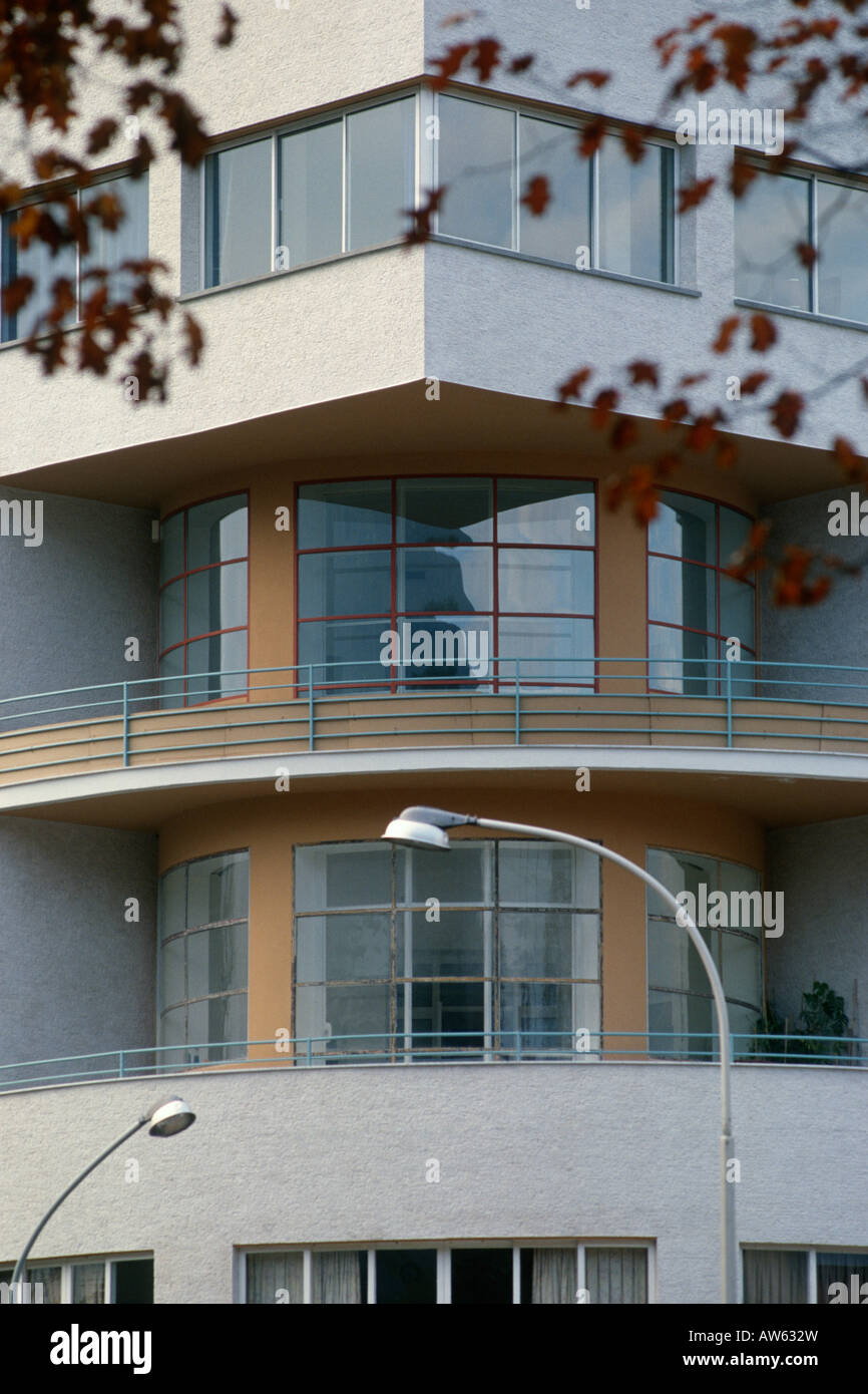 Como Italy Novocomum building 1927 - 29 designed by Giuseppe Terragni ...