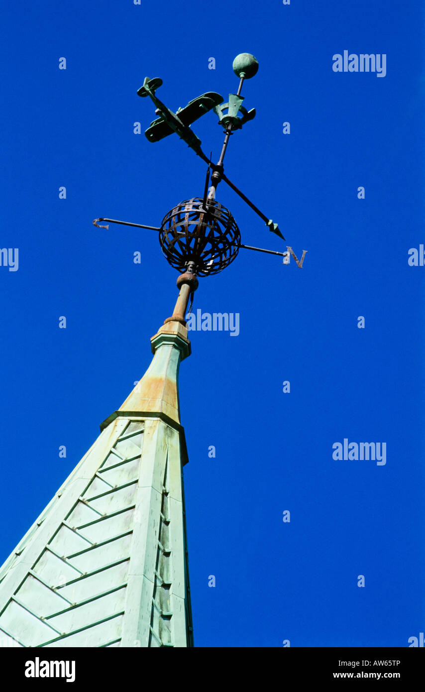 Directional weather vane hi-res stock photography and images - Alamy