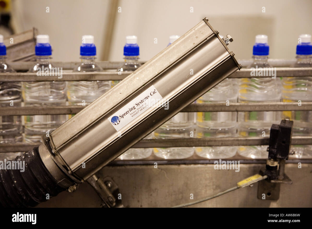 Plastic Water bottle still sparkling labelling process line. "Princess ...