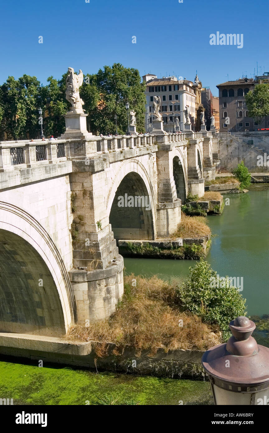 Bridge over the Tiber river Rome Italy Stock Photo - Alamy