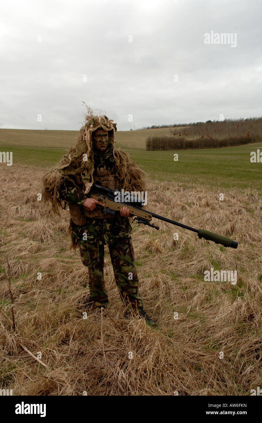 British sniper l115a3 long range hi-res stock photography and images ...