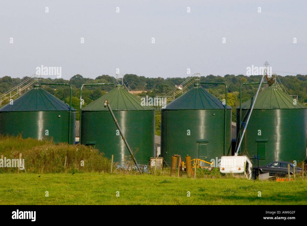Farm feed tanks hi-res stock photography and images - Alamy
