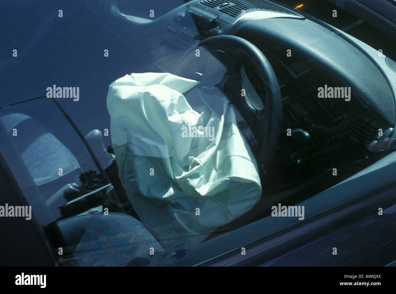 Car air bag hi-res stock photography and images - Alamy