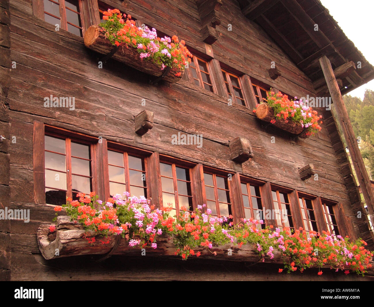 Traditional swiss chalet window boxes hi-res stock photography and ...