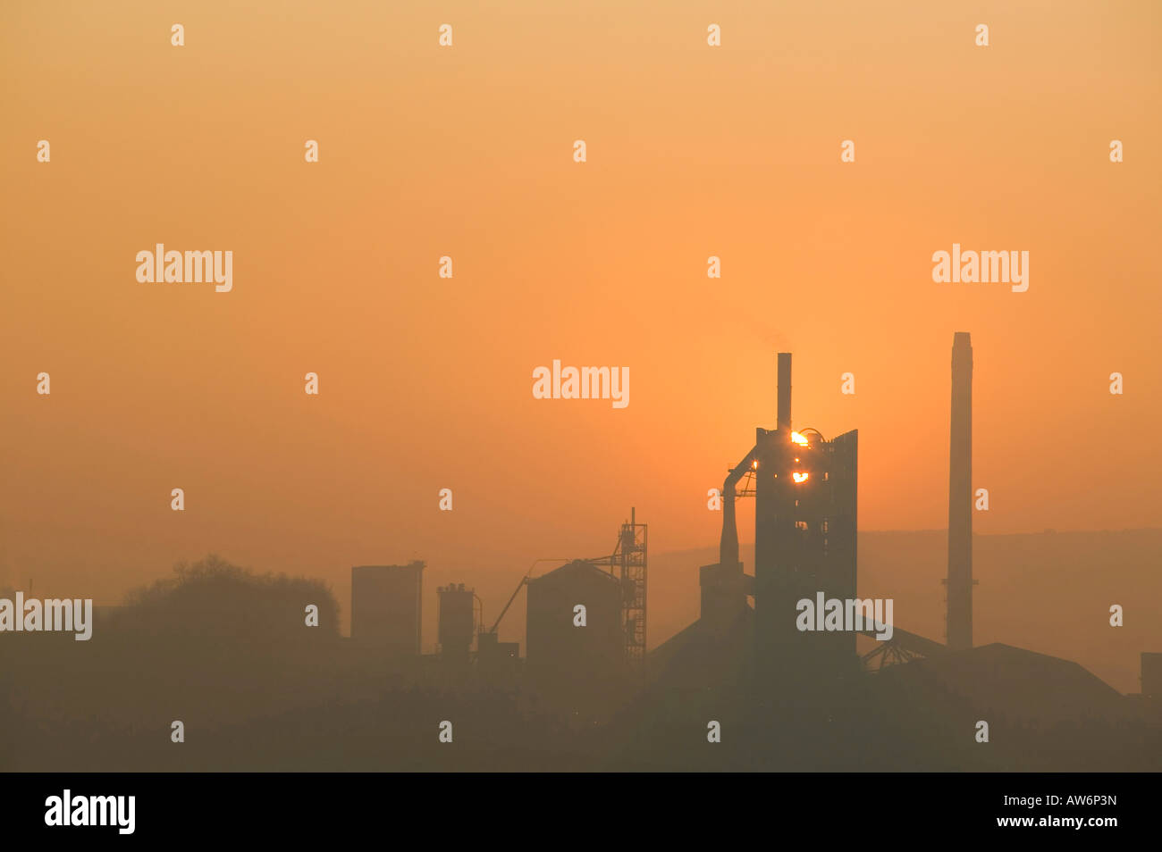 Castle Cement Quarry and air pollution in Clitheroe Lancashire UK ...