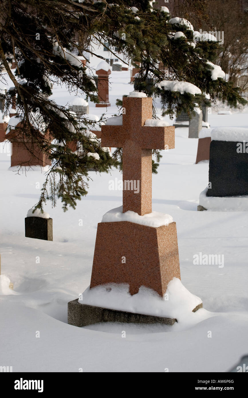 Cemetery covered in snow Stock Photo - Alamy