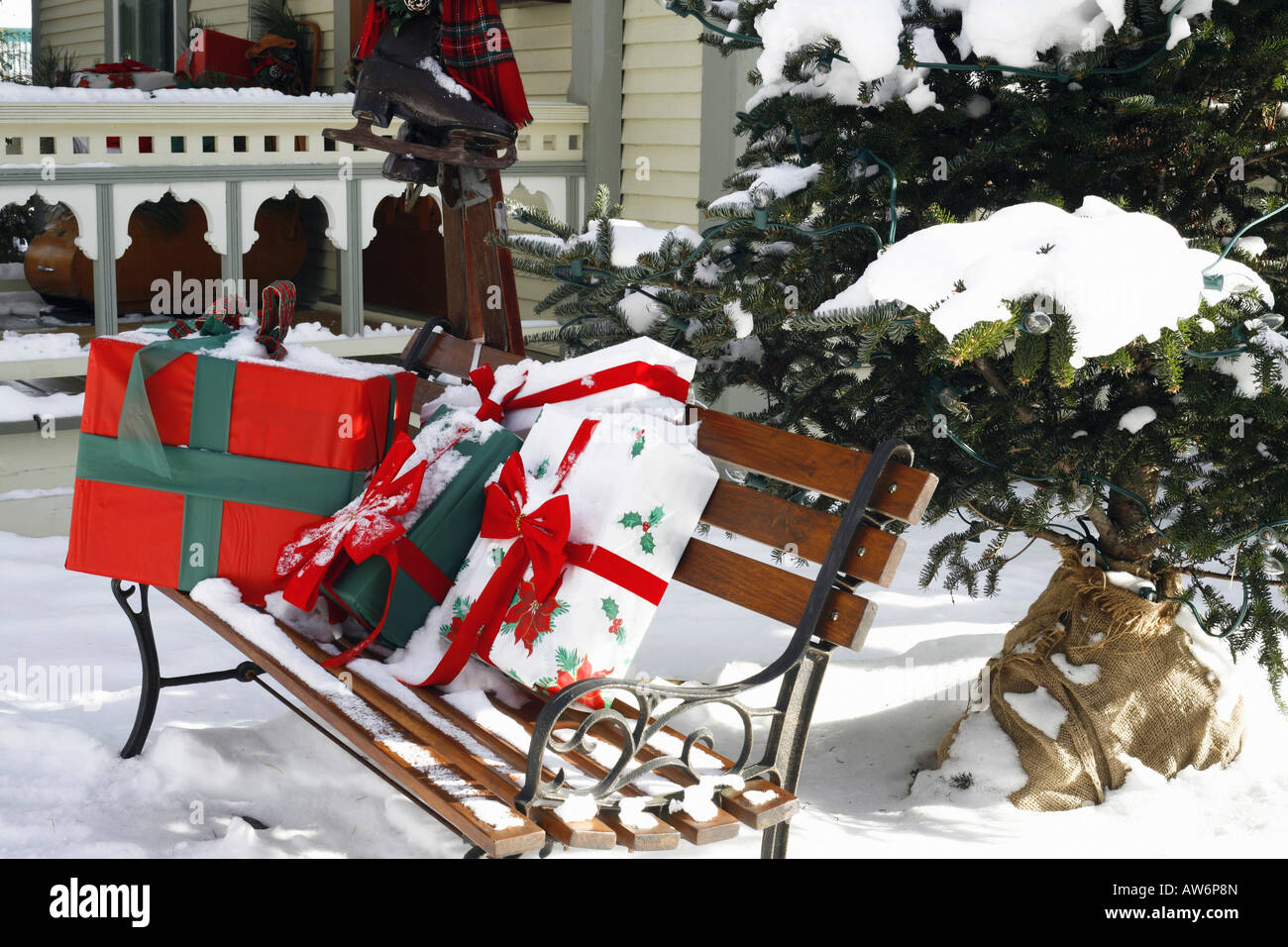 Christmas gifts on a park bench Stock Photo - Alamy