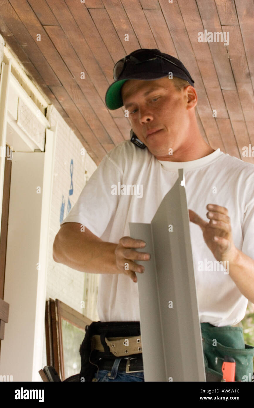 Installing vinyl siding hi-res stock photography and images - Alamy