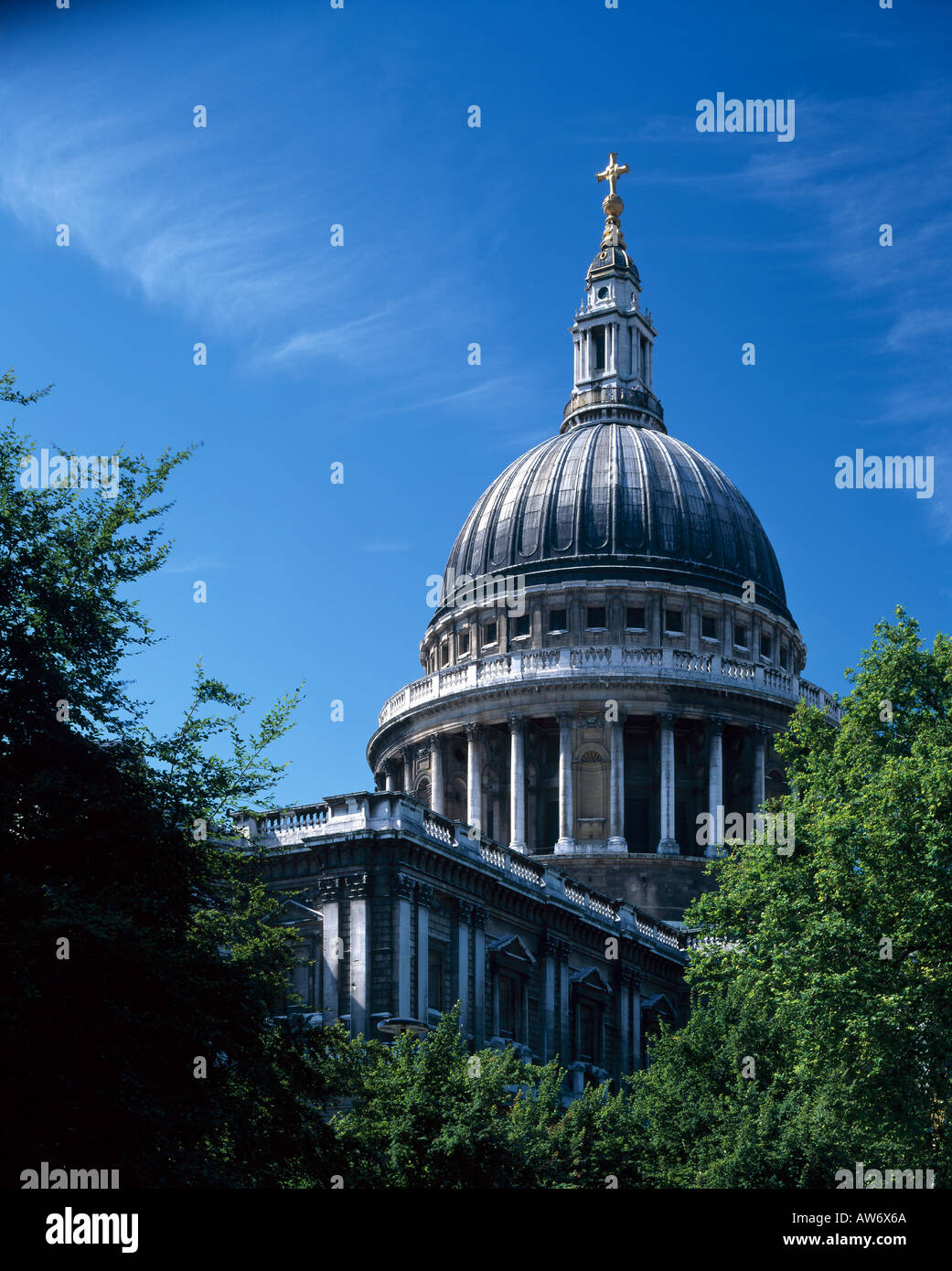 St Pauls Cathedral London 1675 High Resolution Stock Photography and ...