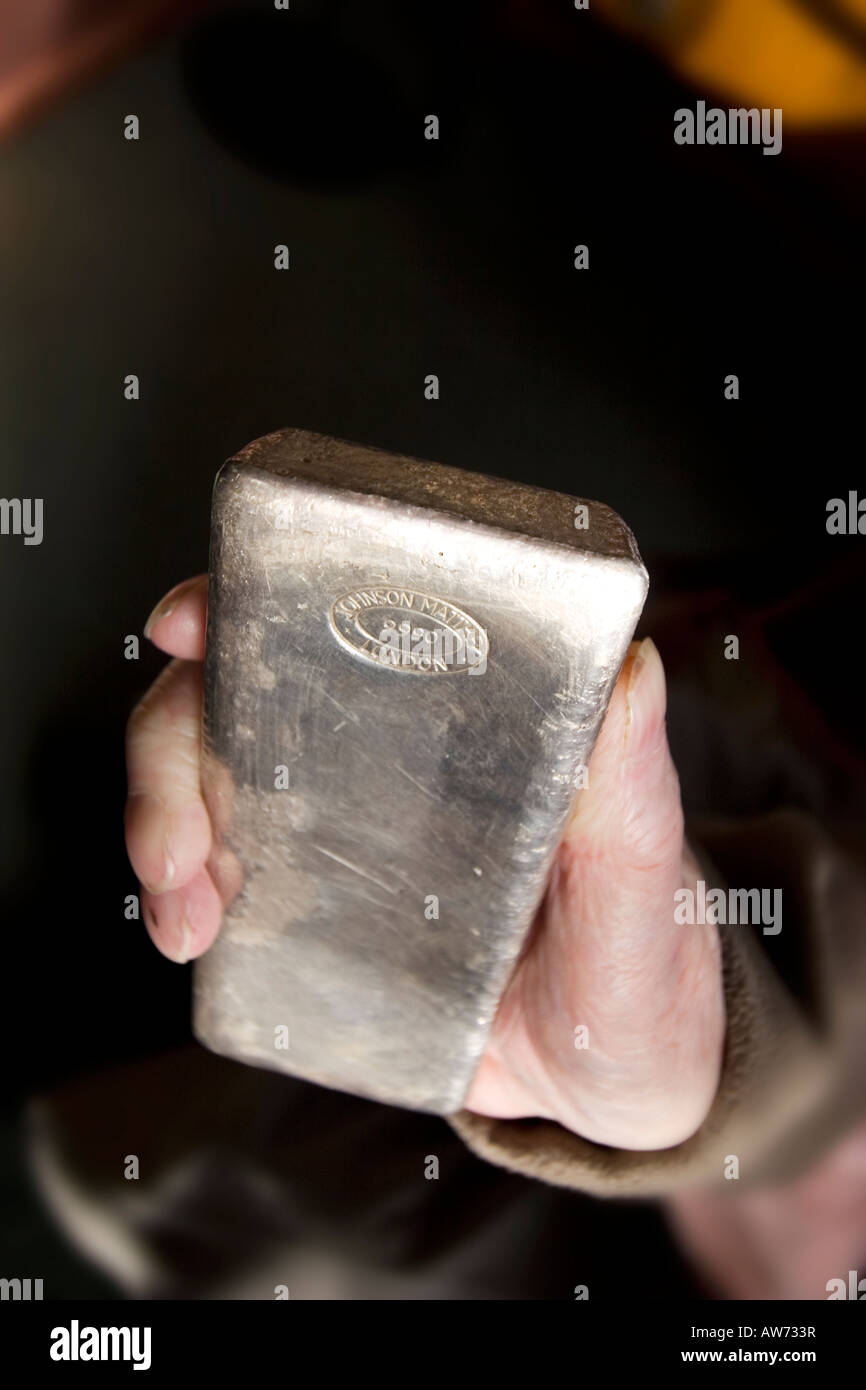 Silver ingot hi-res stock photography and images - Alamy