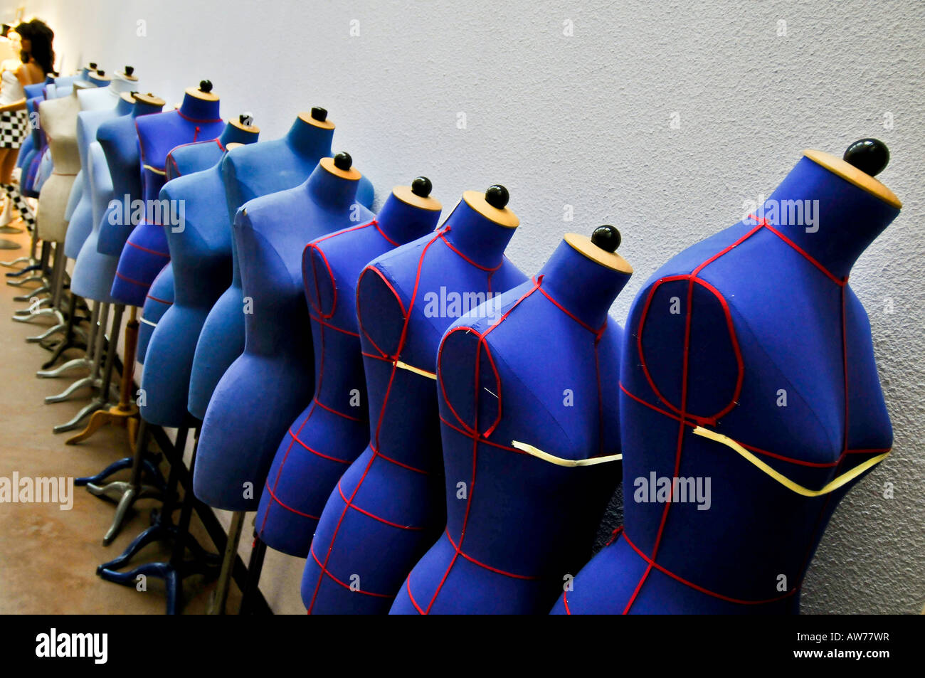 Tailors Dummies Stock Photos & Tailors Dummies Stock Images - Alamy