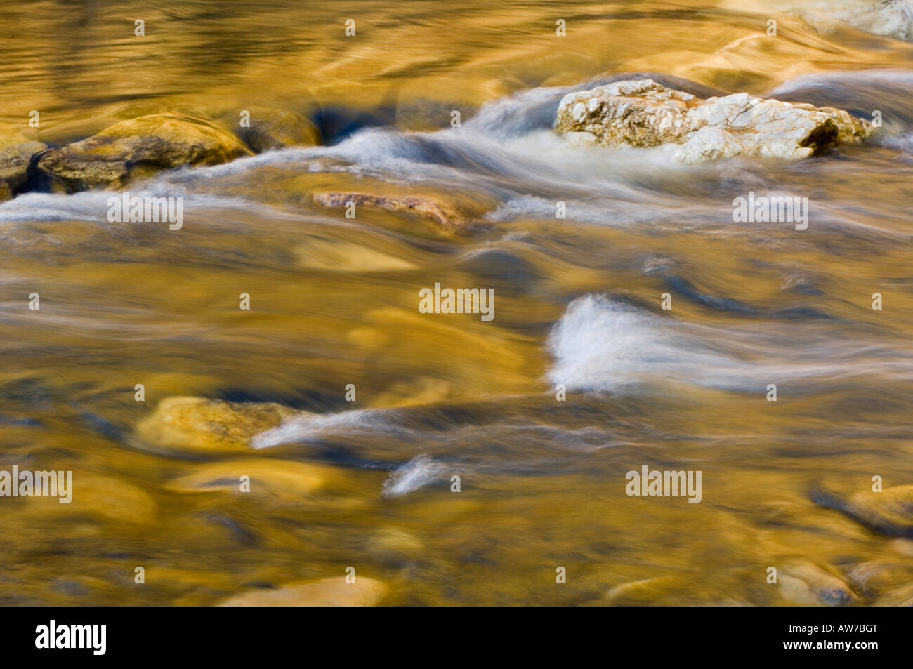 Reflection mirror cascading hi-res stock photography and images - Alamy