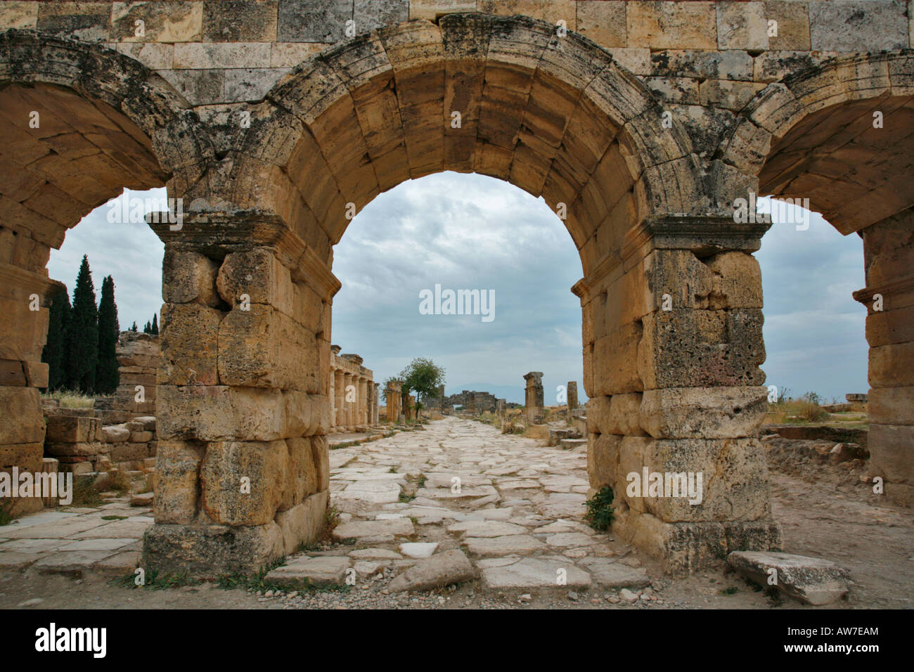 Domitian gate in Hierapolis, Pamukkale Stock Photo - Alamy