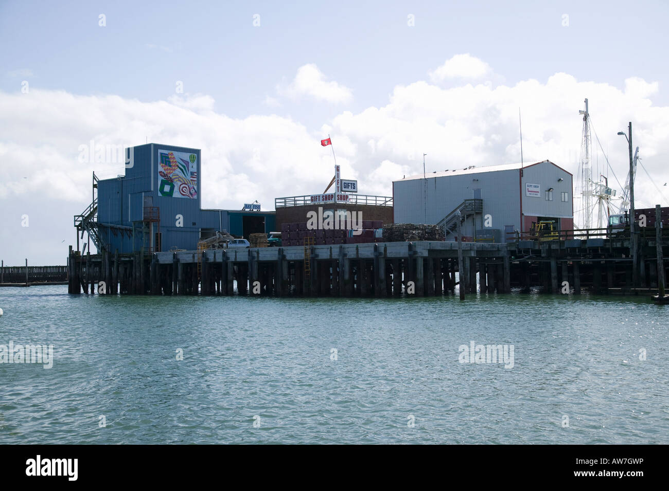 Commercial wharf hi-res stock photography and images - Alamy