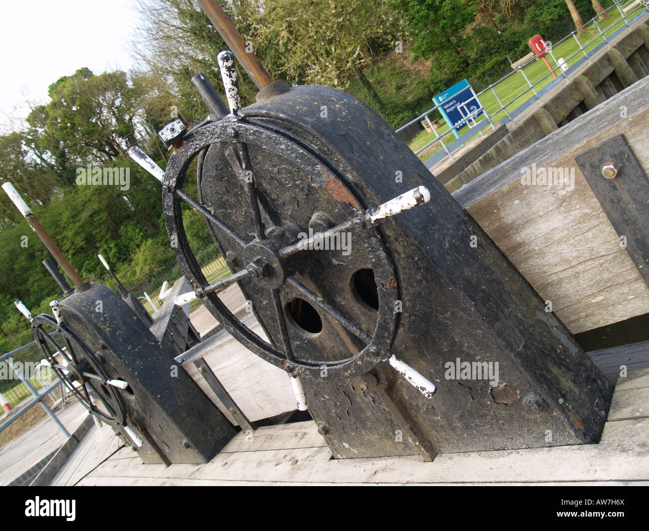 victorian lock sluice winding gear hand wheel Stock Photo - Alamy