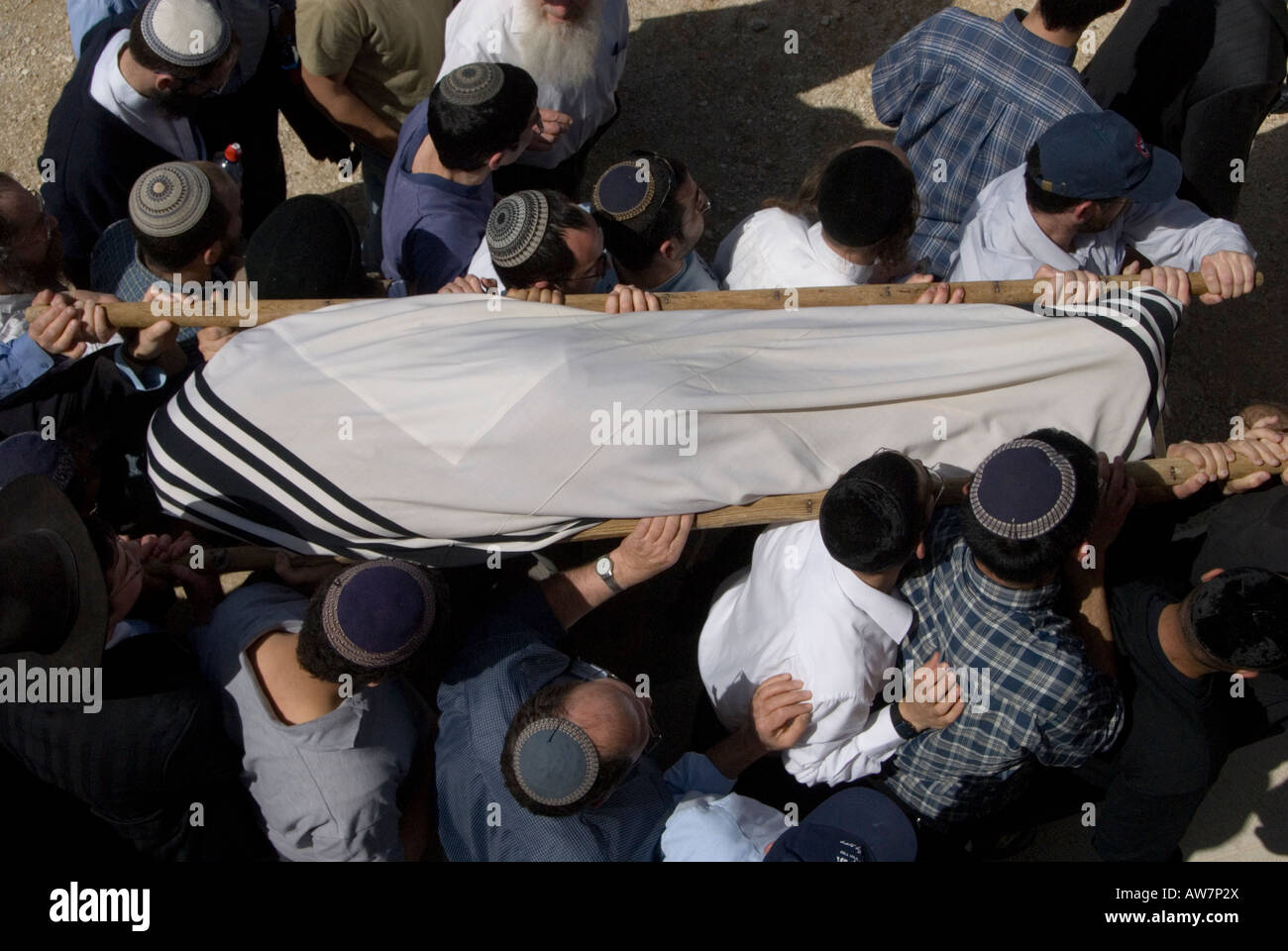 Jew prayer funeral High Resolution Stock Photography and Images - Alamy