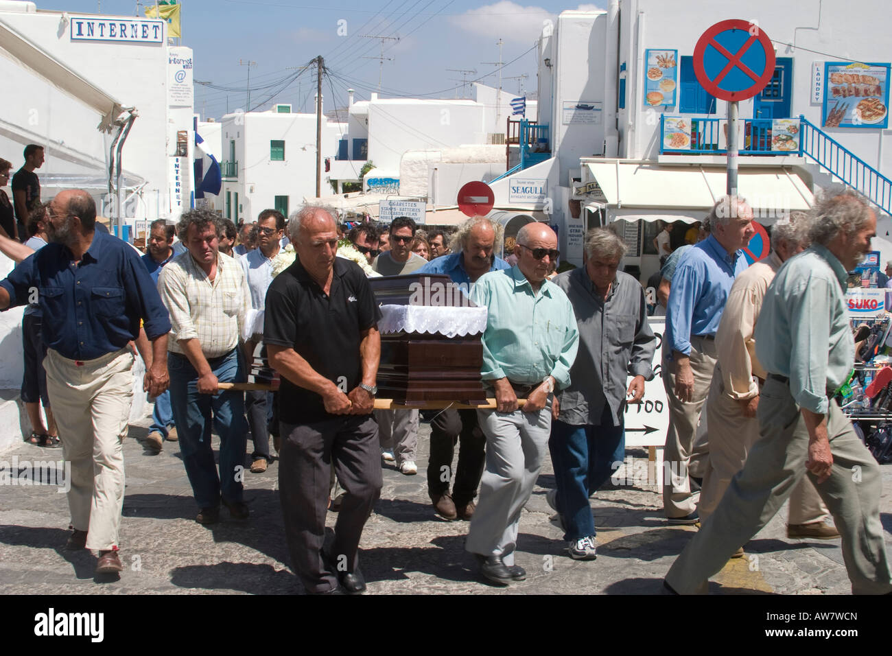 Greek funeral procession hi-res stock photography and images - Alamy