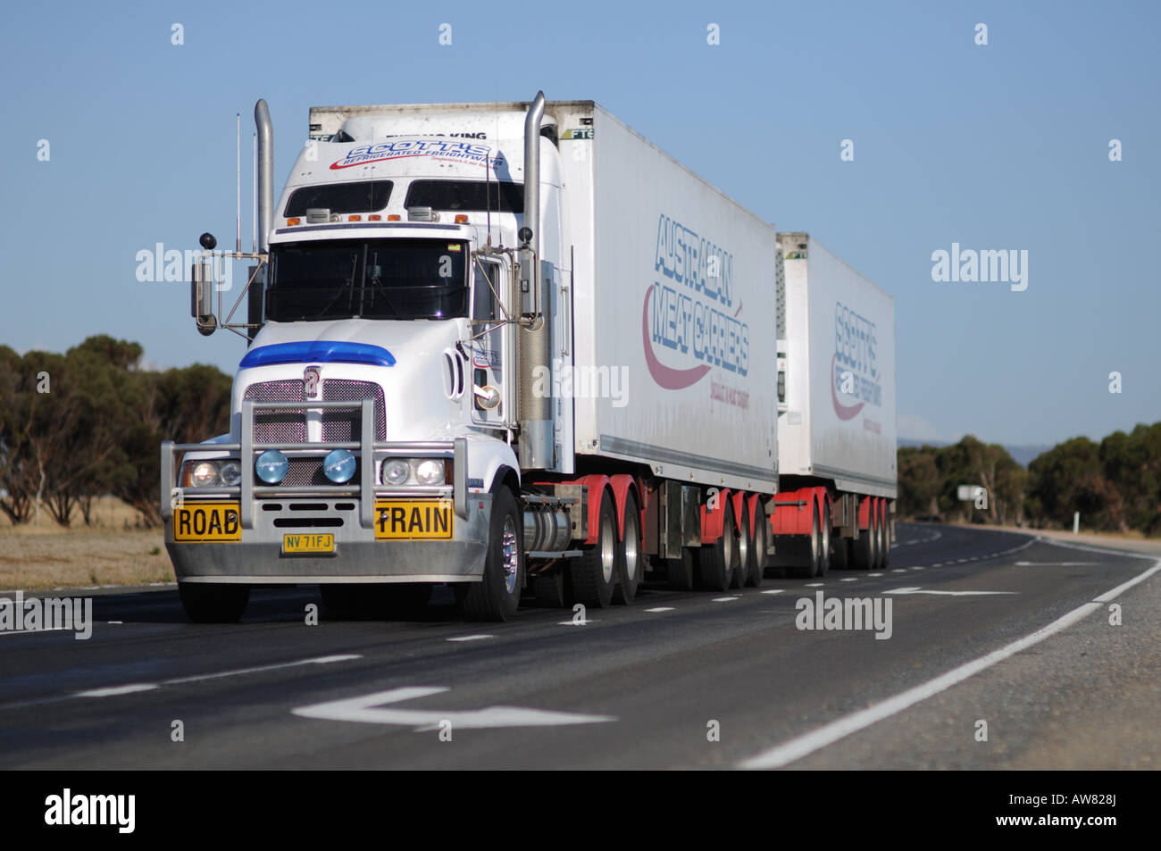 A Kenworth T604 road train on Port Wakefield Road Stock Photo - Alamy