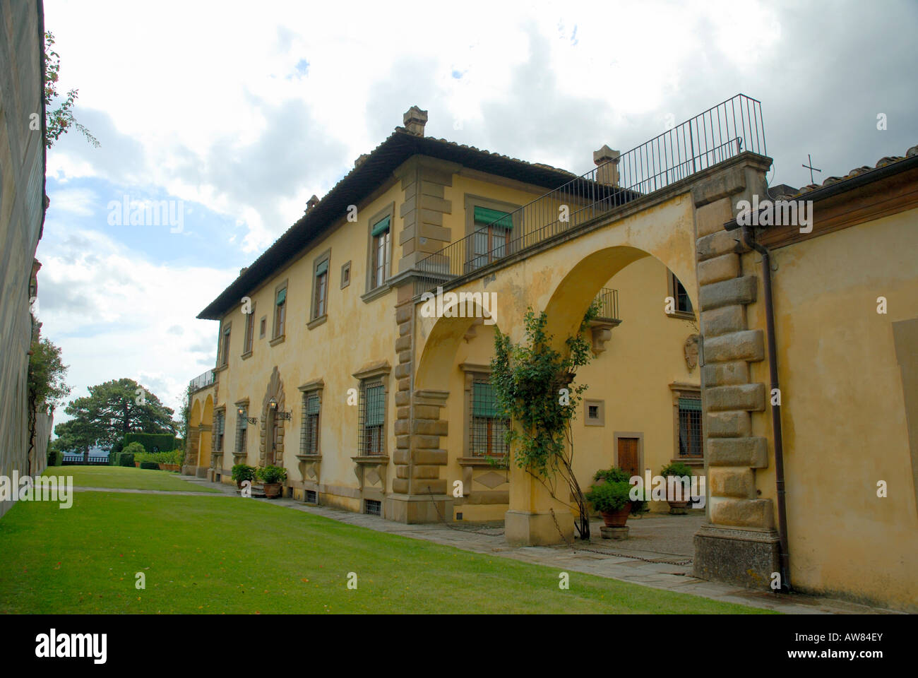 Gardens of the Villa Gamberaia at Settignano, Florence, Tuscany, Italy ...